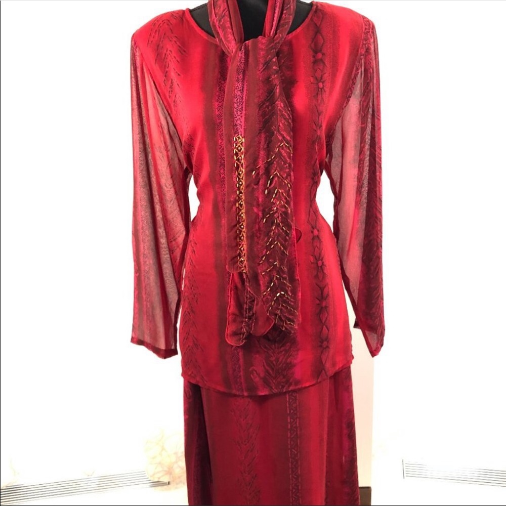Beautiful Sheer Red Outfit With Scarf - Gem